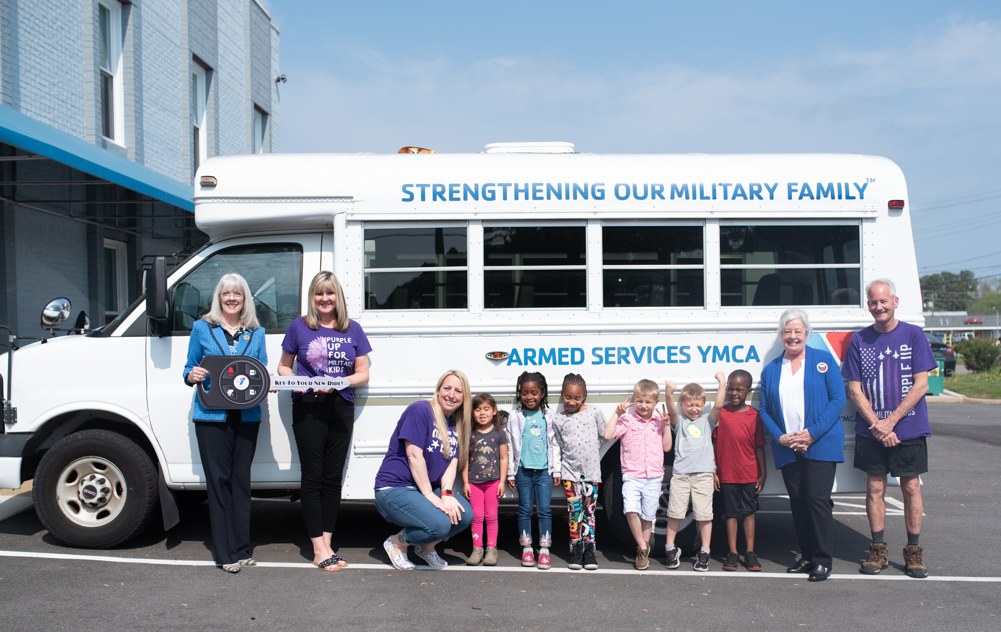 Women's Clubs Present Armed Services YMCA with Bus | Prince William Living