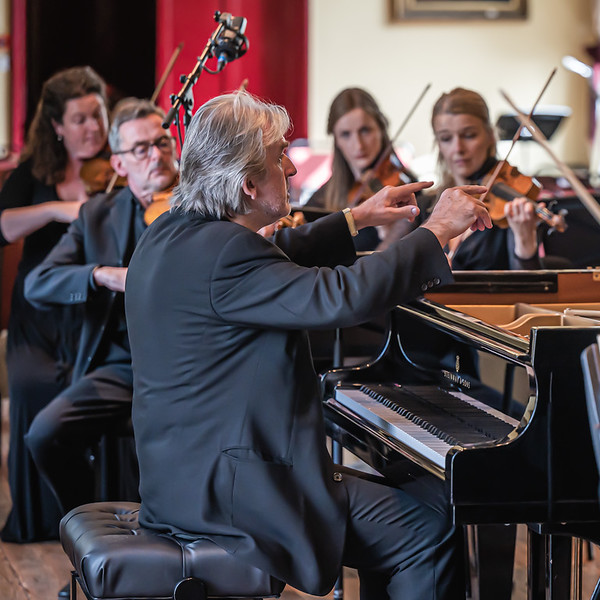 Experience a Mesmerizing and Soulful Concert by Camerata Ireland ...