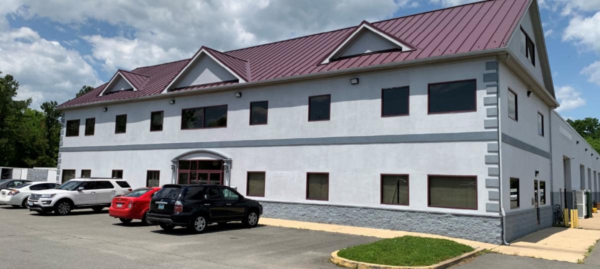 Crowds Gather to Welcome Bob & Edith's to Manassas Corner | Prince William Living