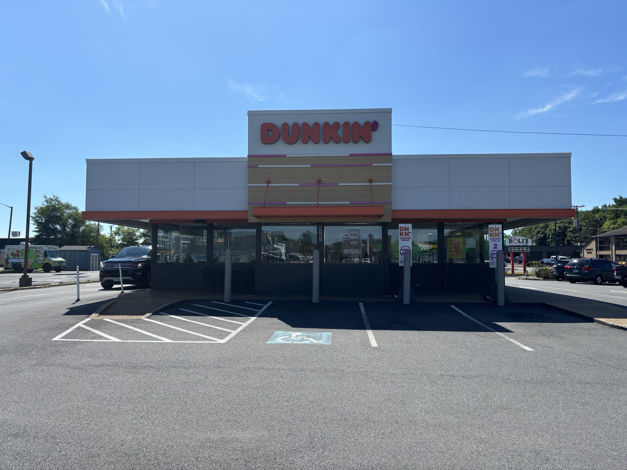 Manassas Dunkin’ Celebrates 25th Anniversary with 25-Cent Donut Offer ...
