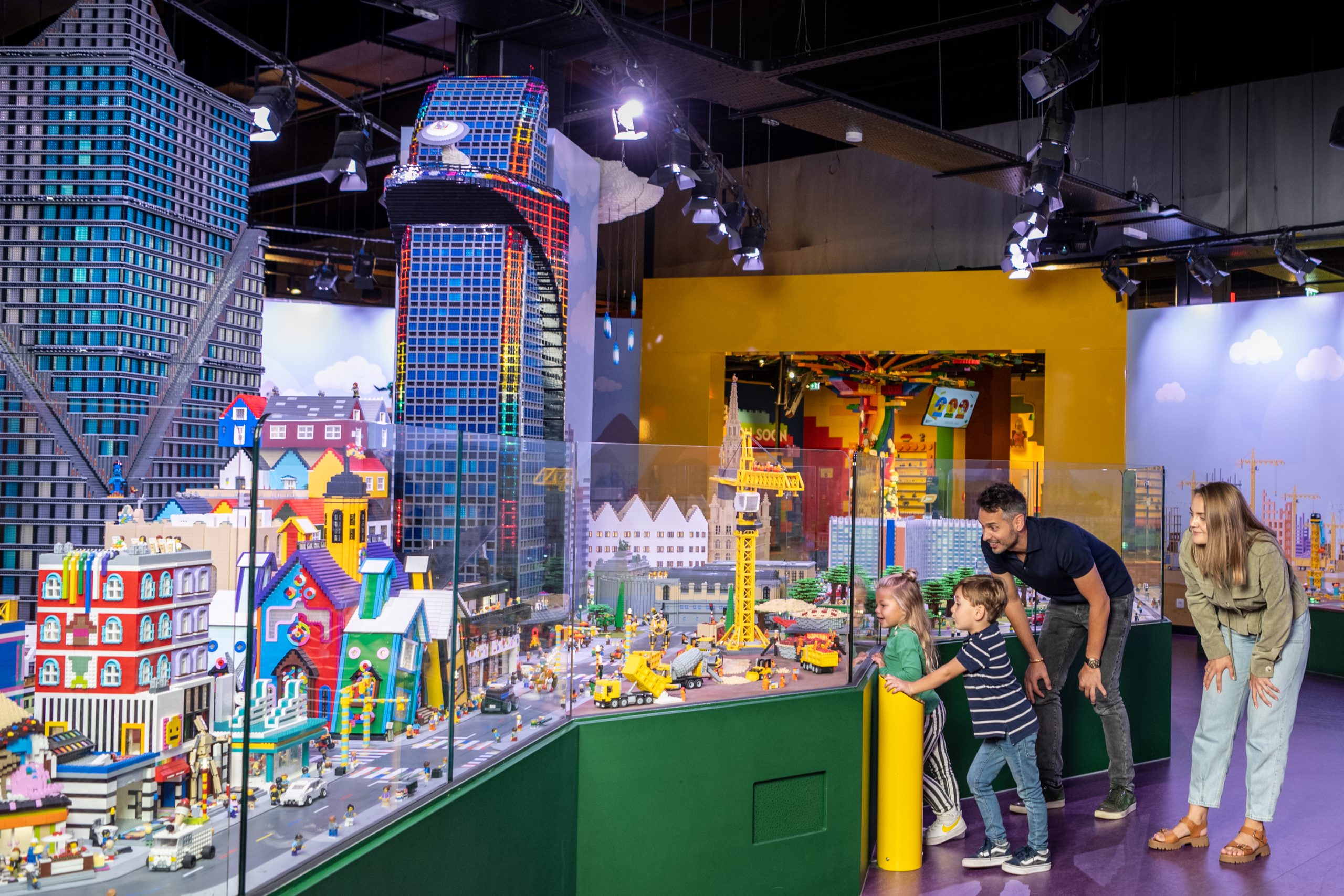 Dads Receive Free Admission on Father’s Day to LEGO Discovery Center ...