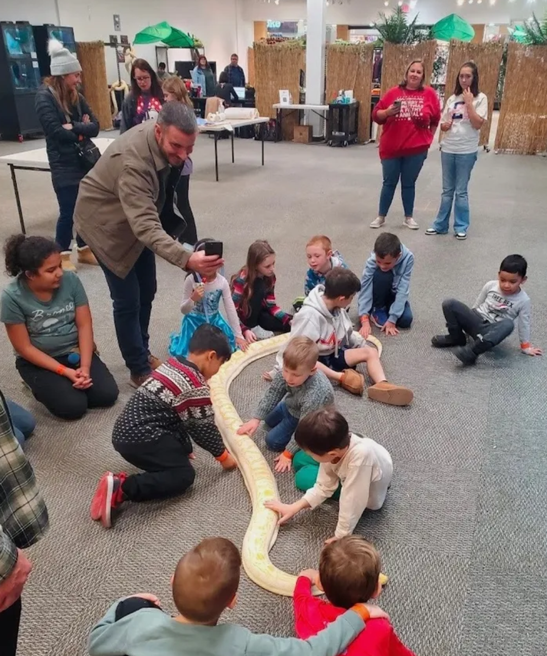 Herpetology Rules at Raging Reptiles in Manassas Mall | Prince William ...